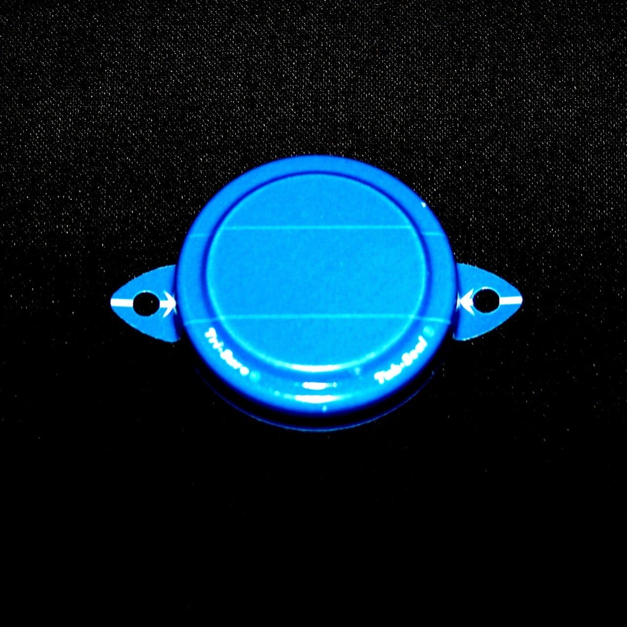 2″ Tri Sure® Metal Tab Seal For Buttress Bung Red Taylor Davis Ltd